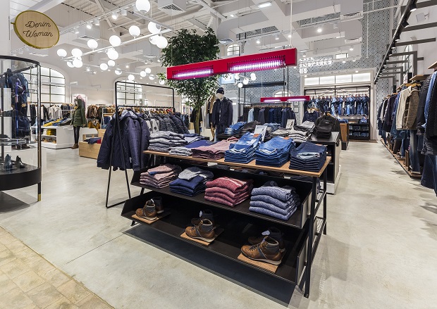 Sonae SR supera 250 lojas no estrangeiro - Press Releases - Media